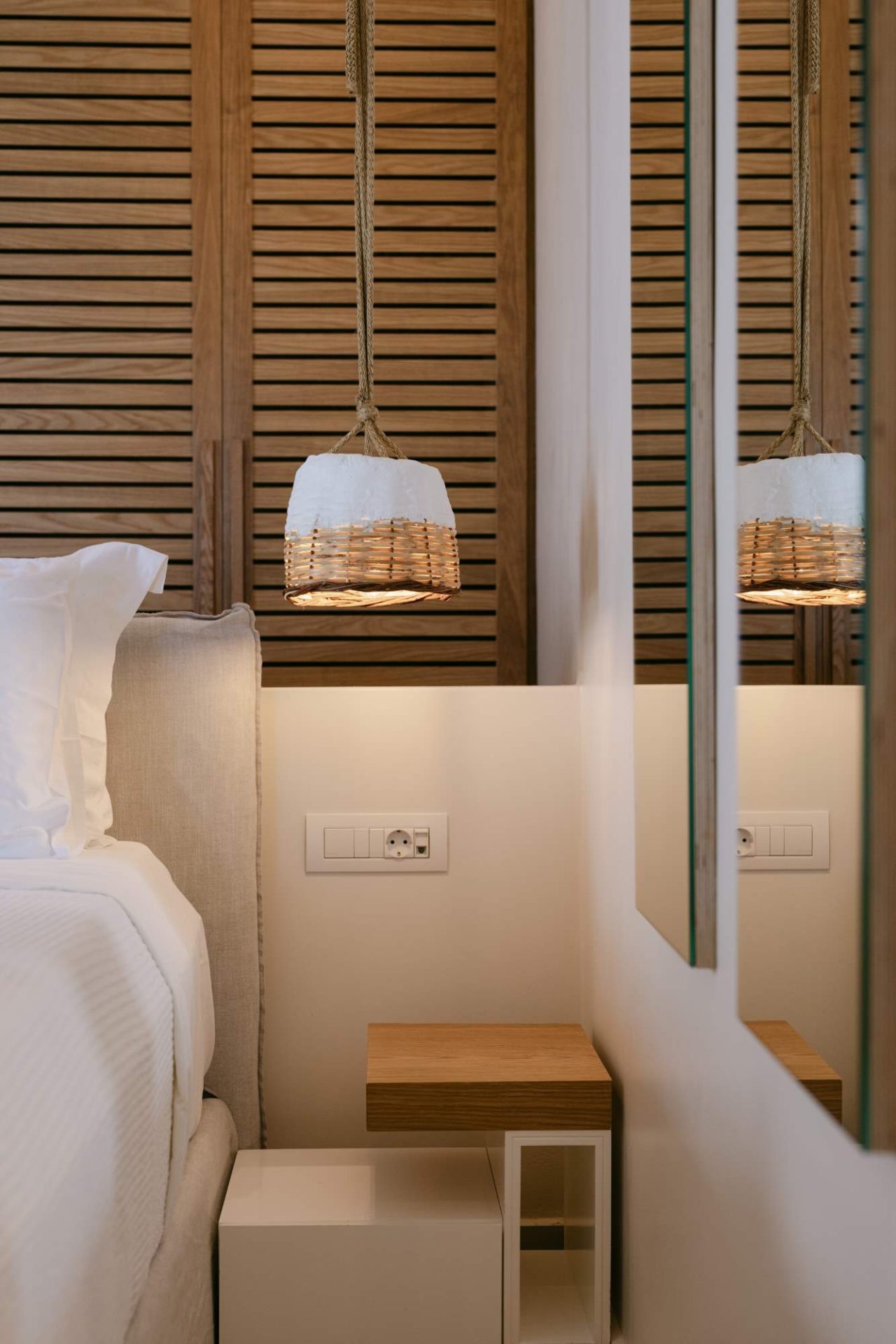 Partial Sea View Room with Private Garden and Outdoor Hot Tub ...