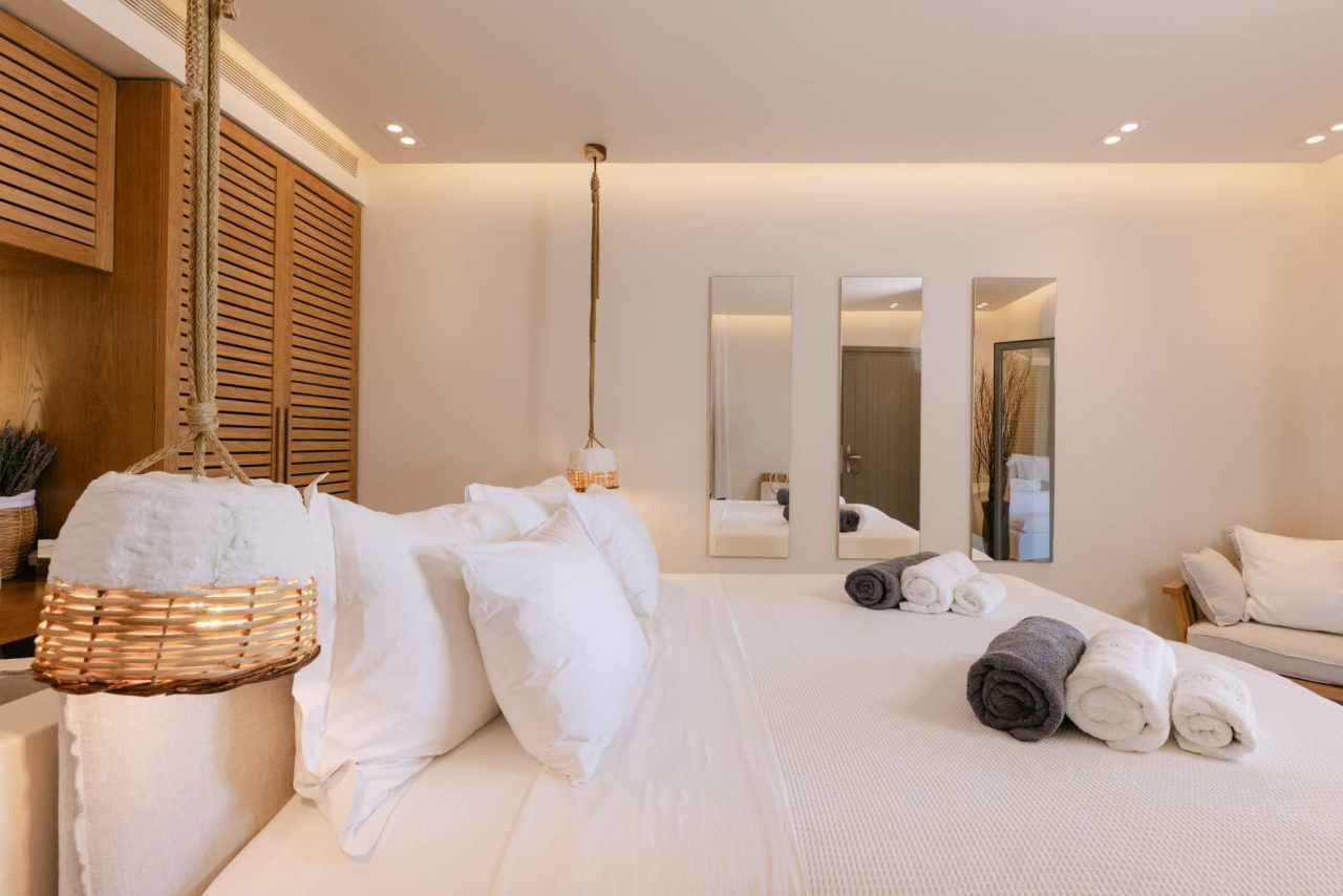 Partial Sea View Room with Private Garden and Outdoor Hot Tub ...