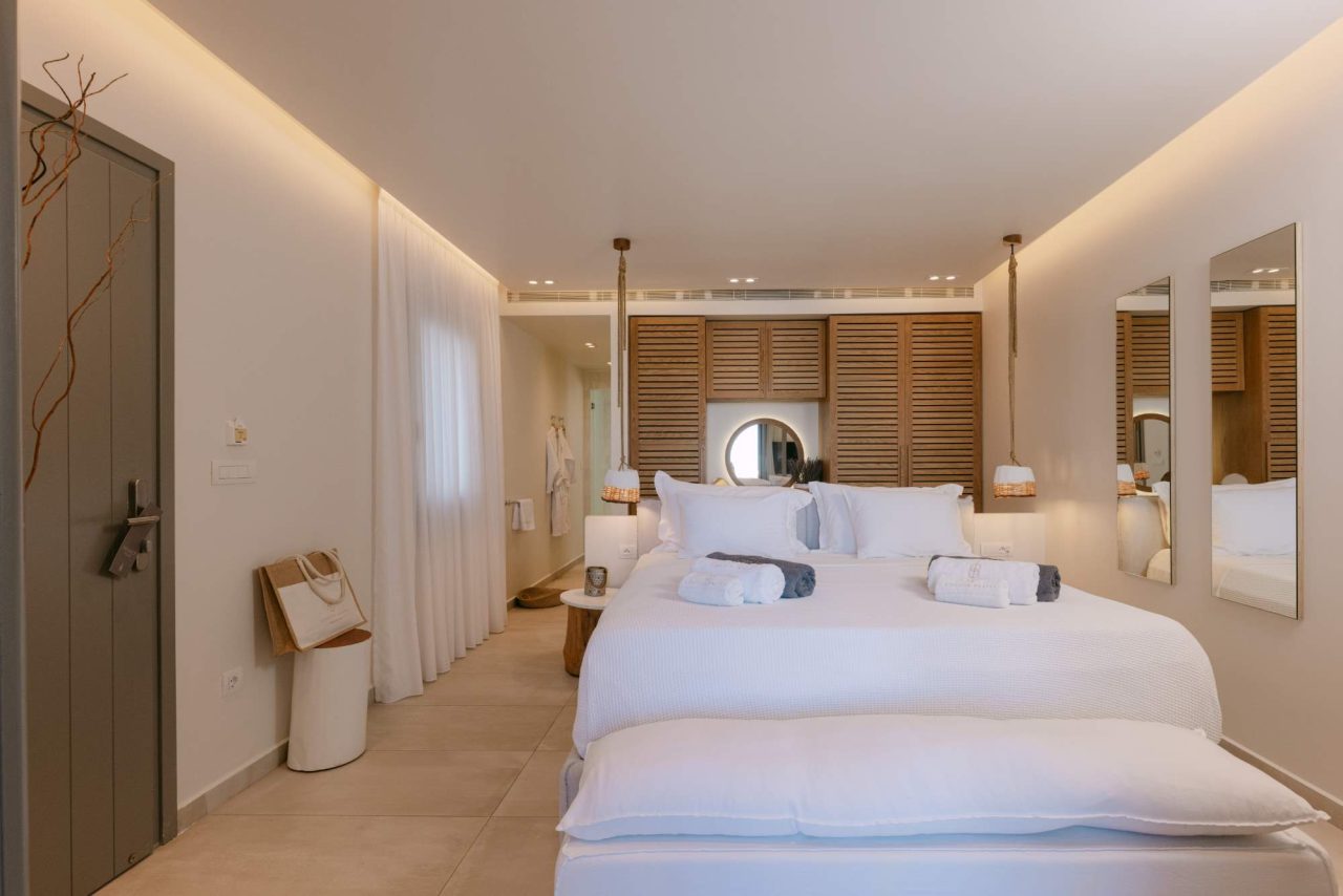 Partial Sea View Room with Private Garden and Outdoor Hot Tub ...