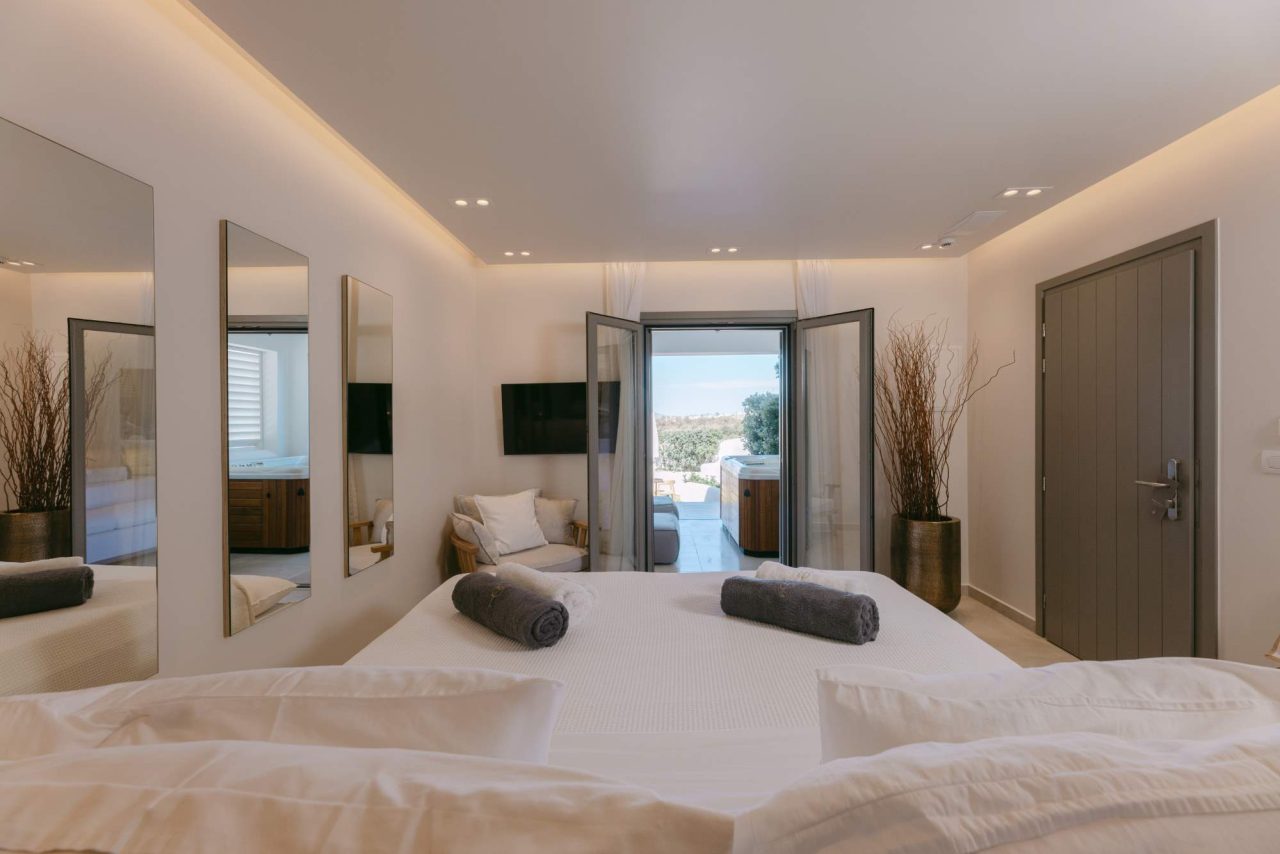 Partial Sea View Room with Private Garden and Outdoor Hot Tub ...