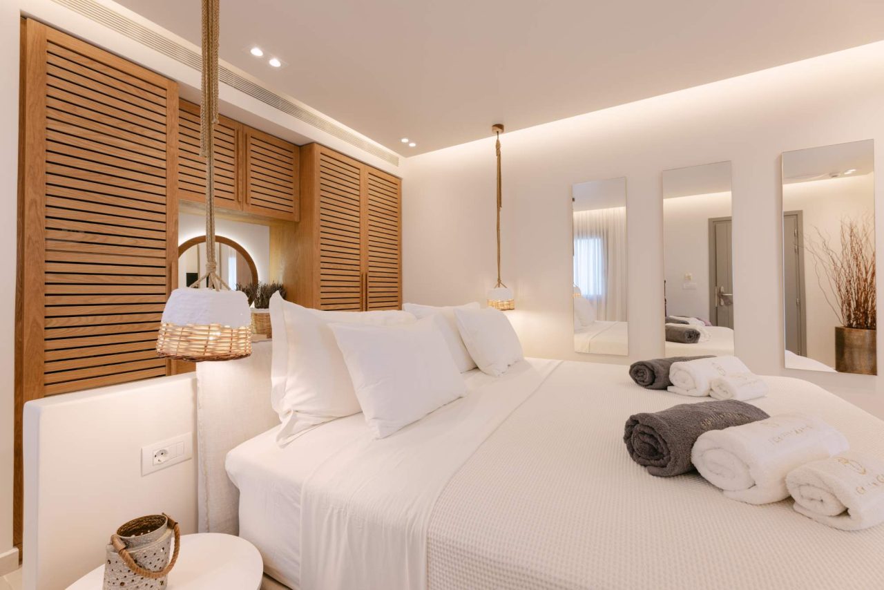 Partial Sea View Room with Private Garden and Outdoor Hot Tub ...